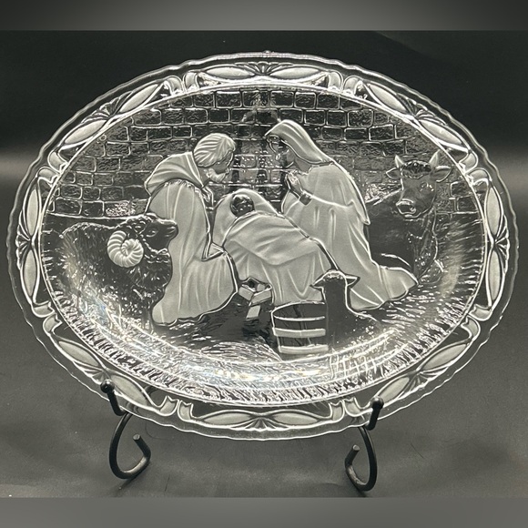 Mikasa | Art | Mikasa Rejoice Crystal Nativity Glass Plaque | Poshmark